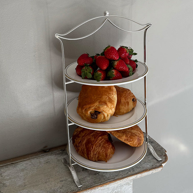 Vintage 15" 3-Tier Plate Stand – Hôtel Silver